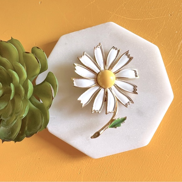 Jewelry | Vintage 196s Weiss Flower Brooch 60s Designer Daisy Brooch ...